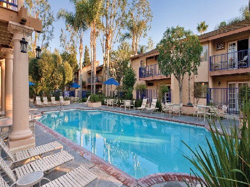 Wyndham Dolphins Cove - Anaheim Timeshare Resort - Disneyland California